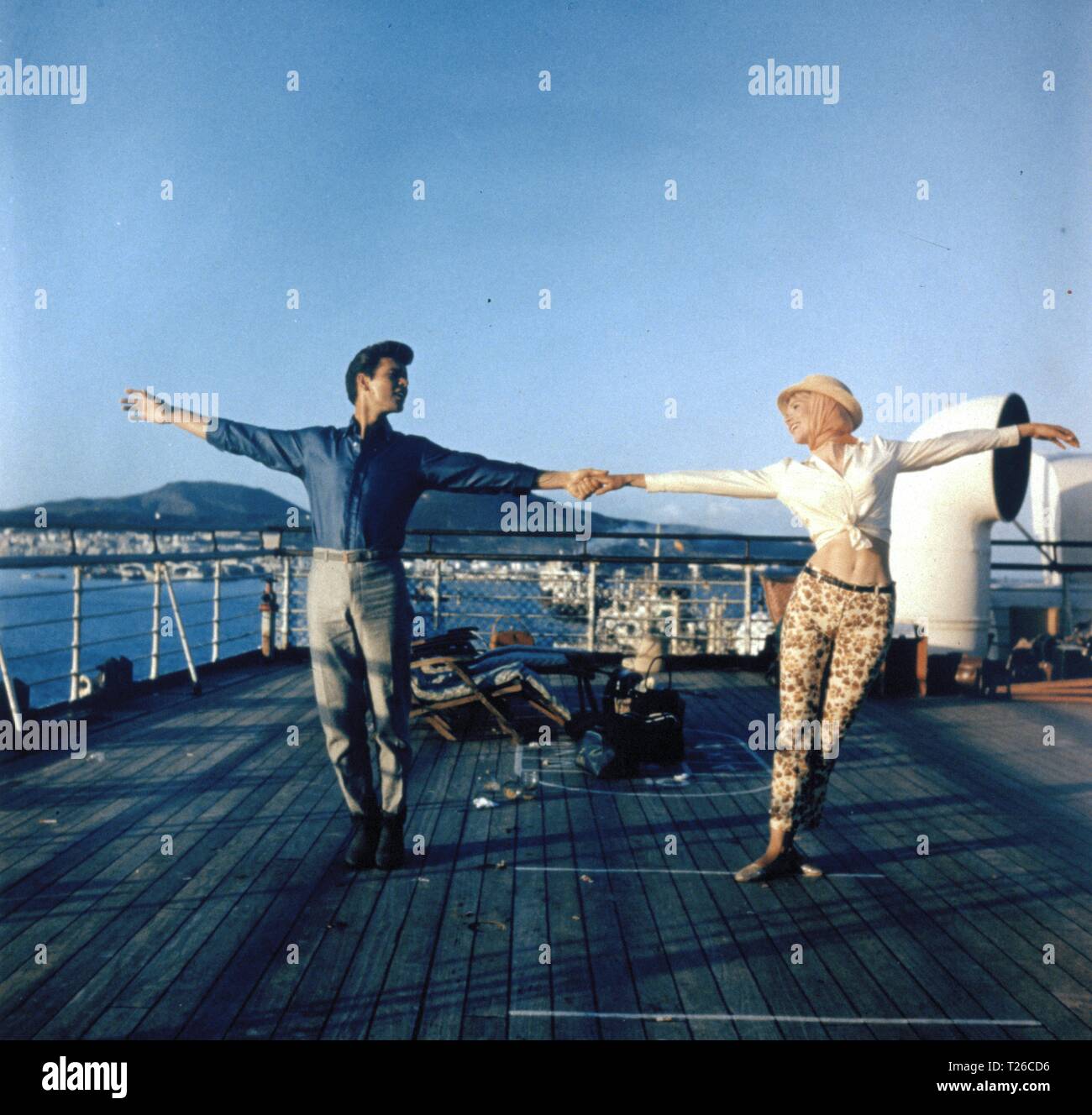 Wonderful Life (1964) Cliff Richard, Susan Hampshire, Date: 1964 Stock ...