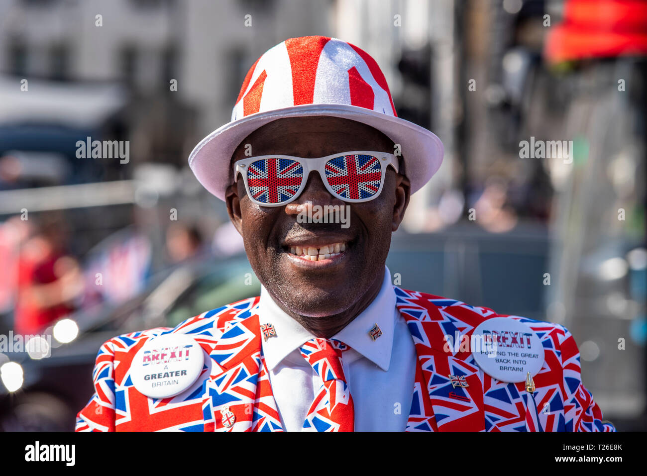 Sunglasses with british flag hi-res stock photography and images - Alamy