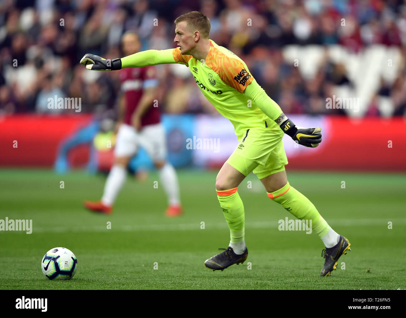 Everton goalkeeper Jordan Pickford in action during the Premier League ...