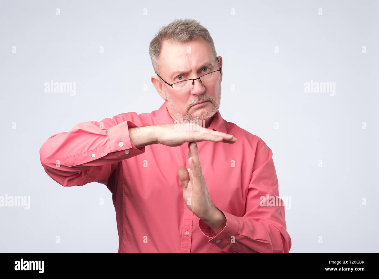 Timeout white symbol pause hi-res stock photography and images - Alamy