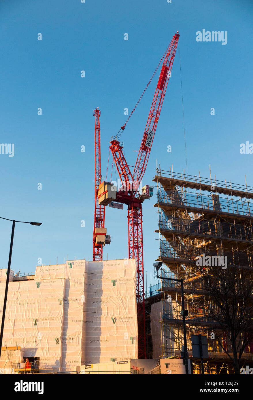 Luffing jib tower crane hi-res stock photography and images - Alamy