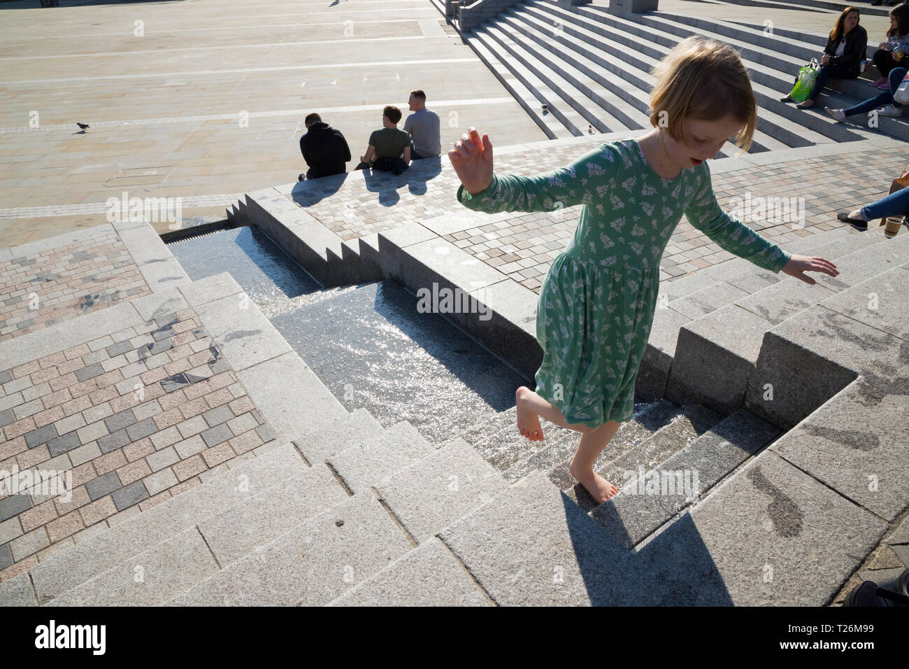 Terraces in the sun hi-res stock photography and images - Alamy