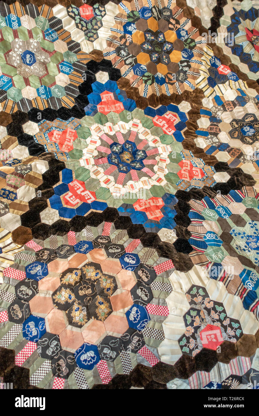 1970s quilt hi-res stock photography and images - Alamy