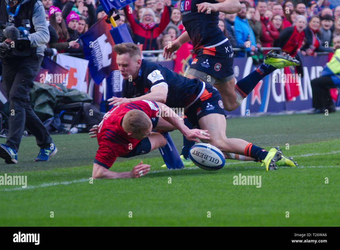 Munster rugby hi-res stock photography and images - Alamy