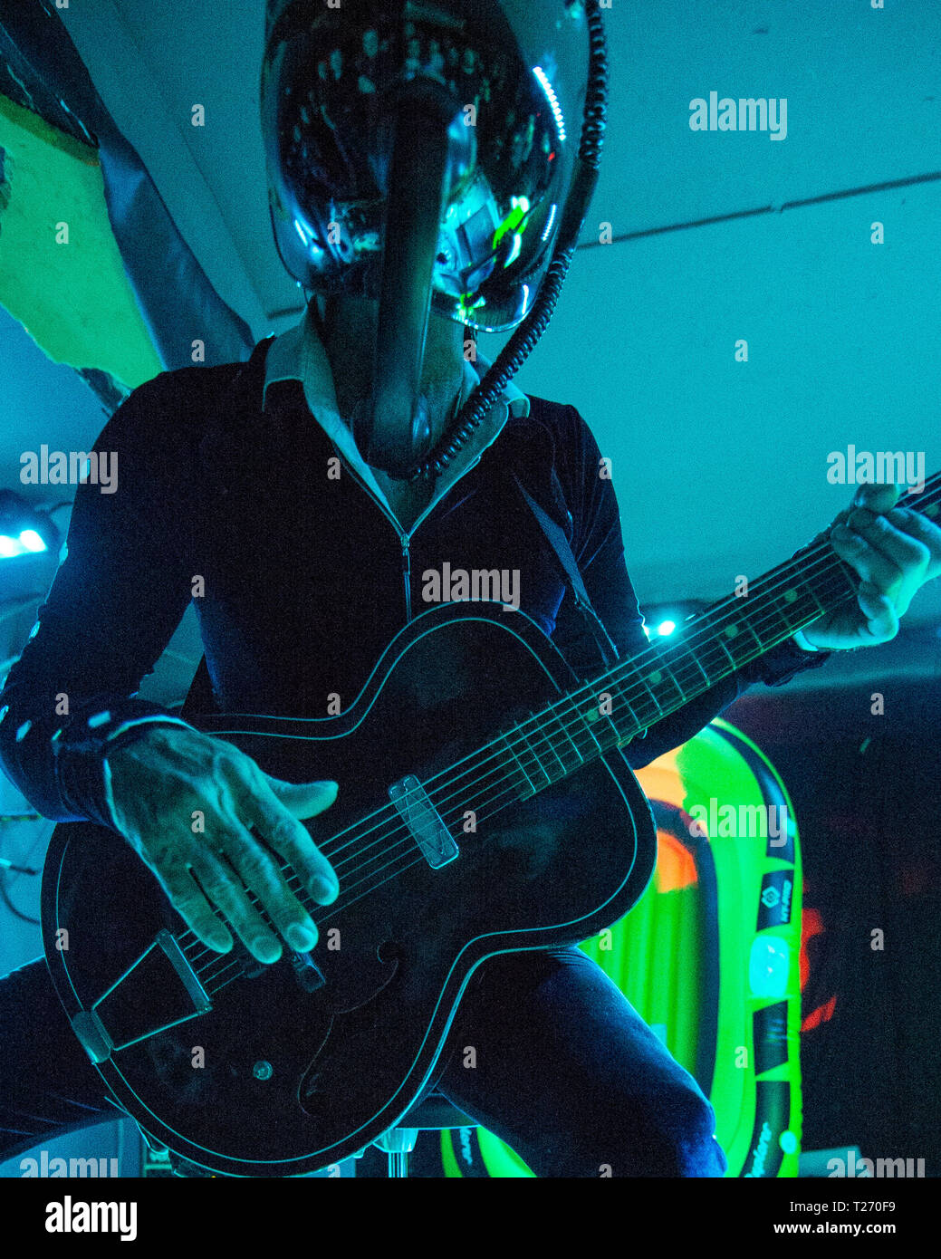 Robert iii hi-res stock photography and images - Alamy