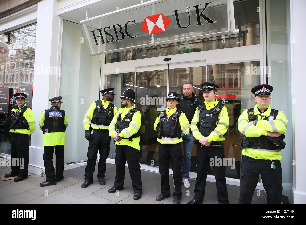Greater manchester police officers hi-res stock photography and images ...