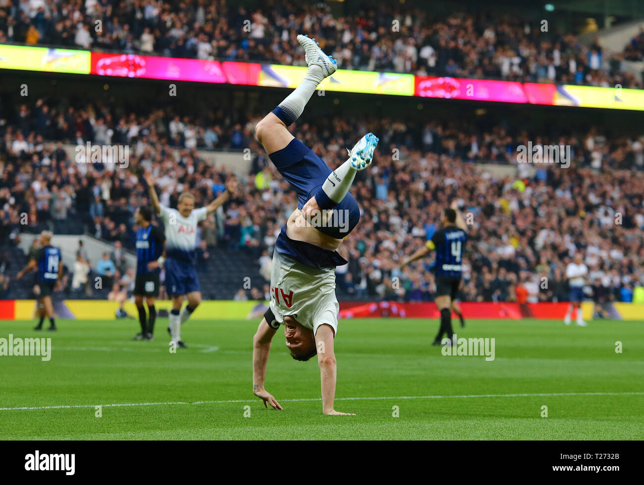 Sport football action spurs robbie keane hi-res stock photography and ...