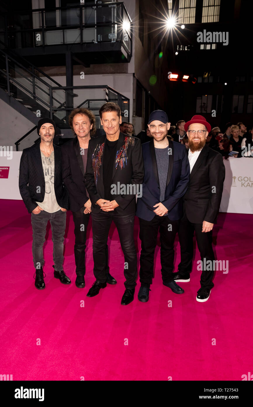 Berlin, Germany. 30th Mar, 2019. Members of the band PUR are standing ...