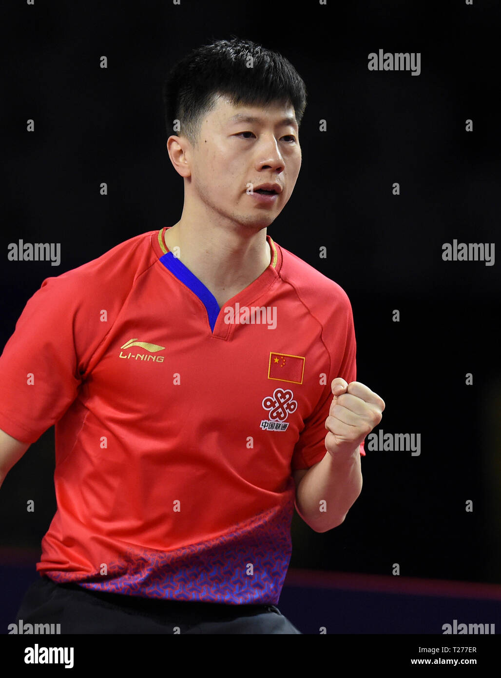 Mens single semifinal match hi-res stock photography and images - Alamy
