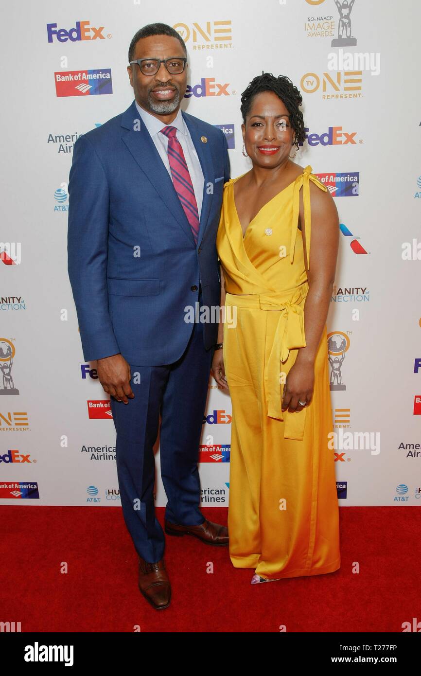 LOS ANGELES, CA: Derrick Johnson and Letiticia Johnson attend the 50th ...