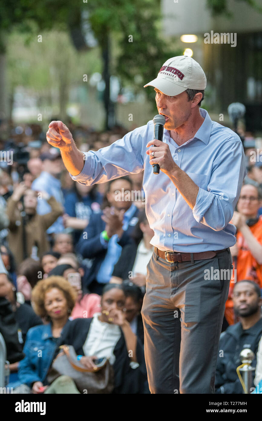 Texas, USA. 30th March 2019. Democratic candidate Beto O'Rourke kicks ...