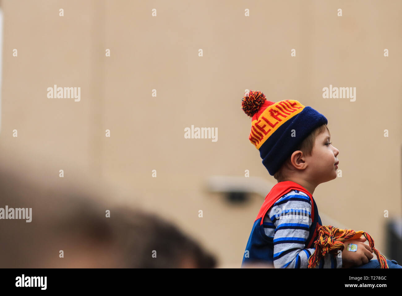 Adelaide Australia 31st March 2019. Fans arrive at the Adelaide Oval ...