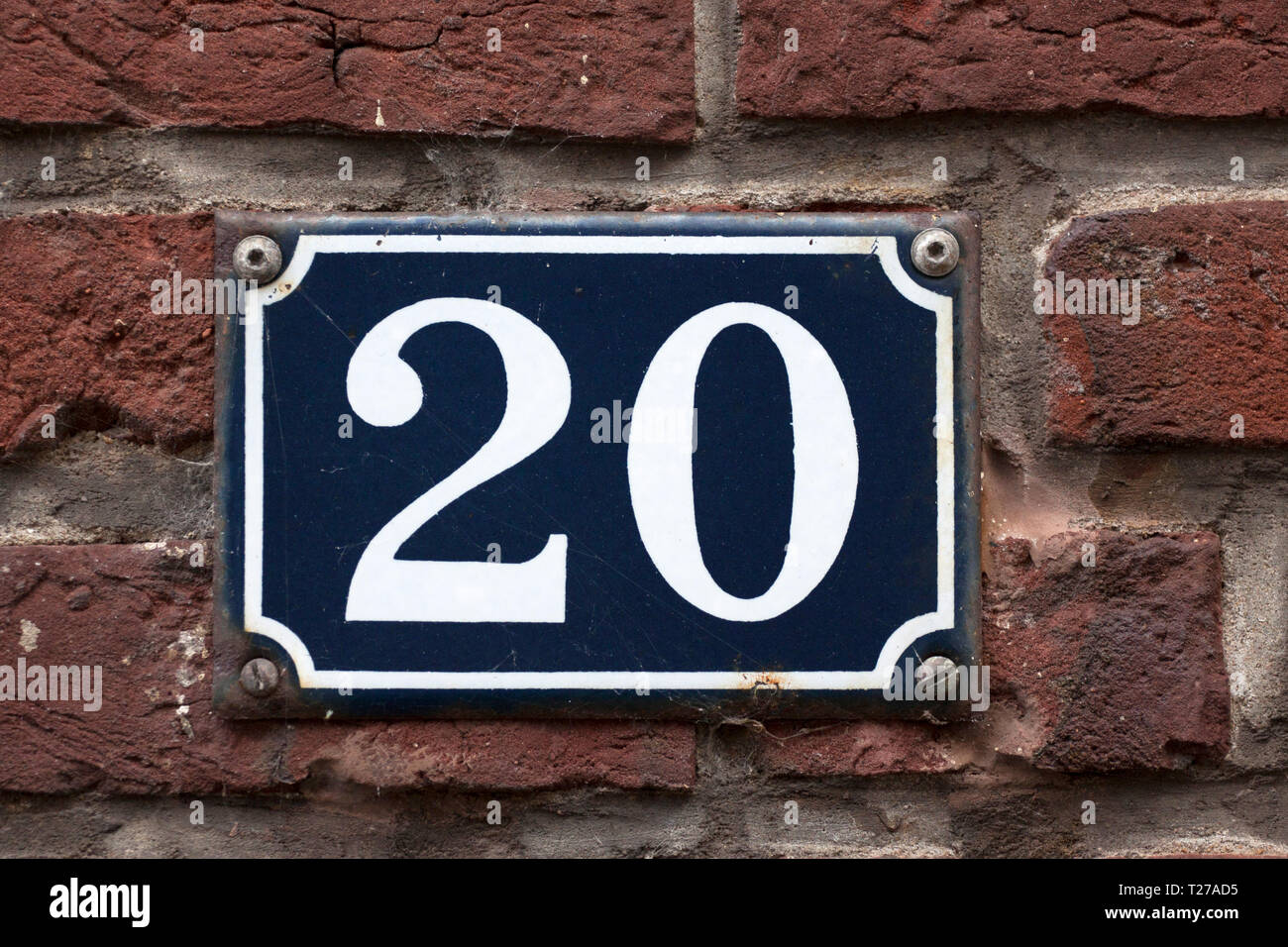 House number 20 sign hi-res stock photography and images - Alamy
