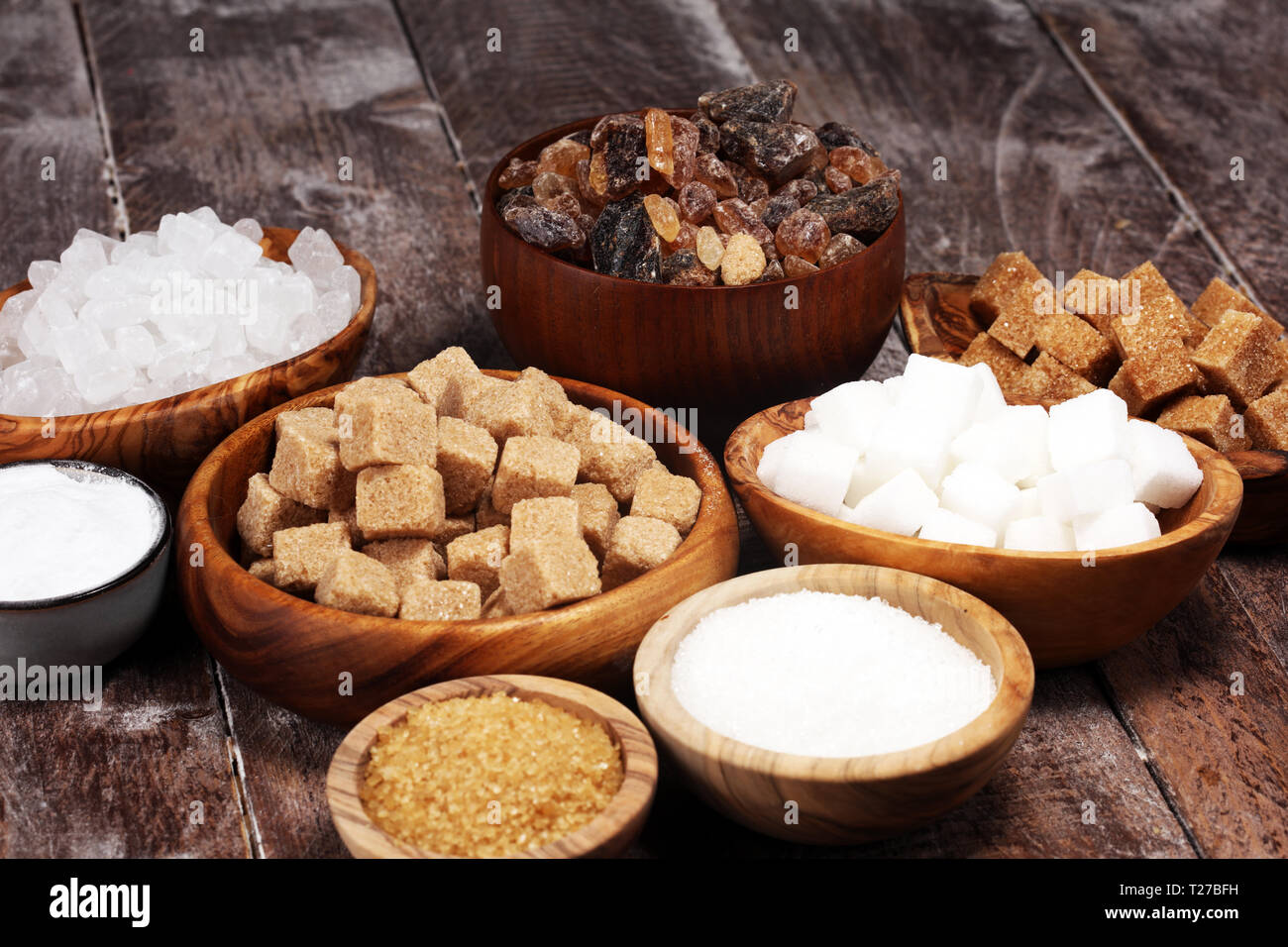 Various types of sugar, brown sugar and white Stock Photo - Alamy
