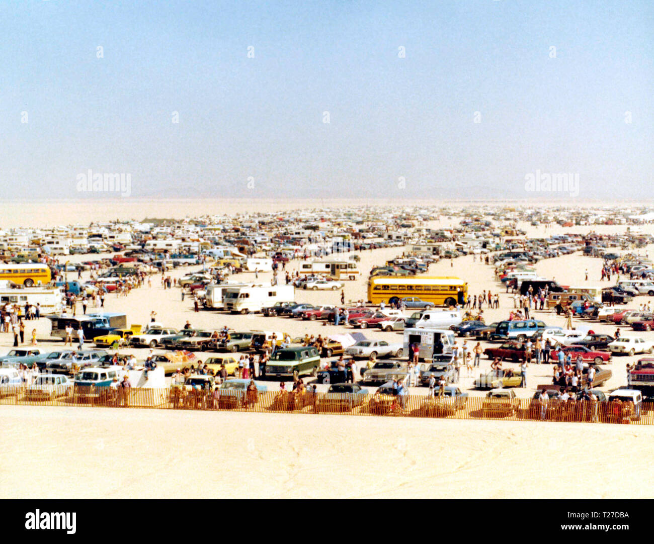 Large crowds gathered on Rogers Dry Lake at Edwards AFB to see the ...