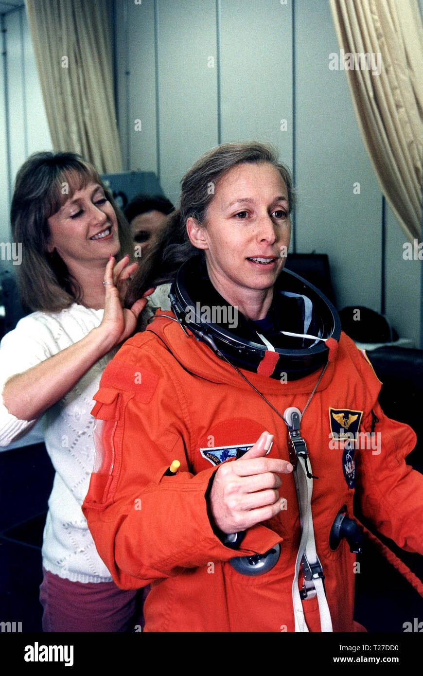 Mission specialist ivins hi-res stock photography and images - Alamy