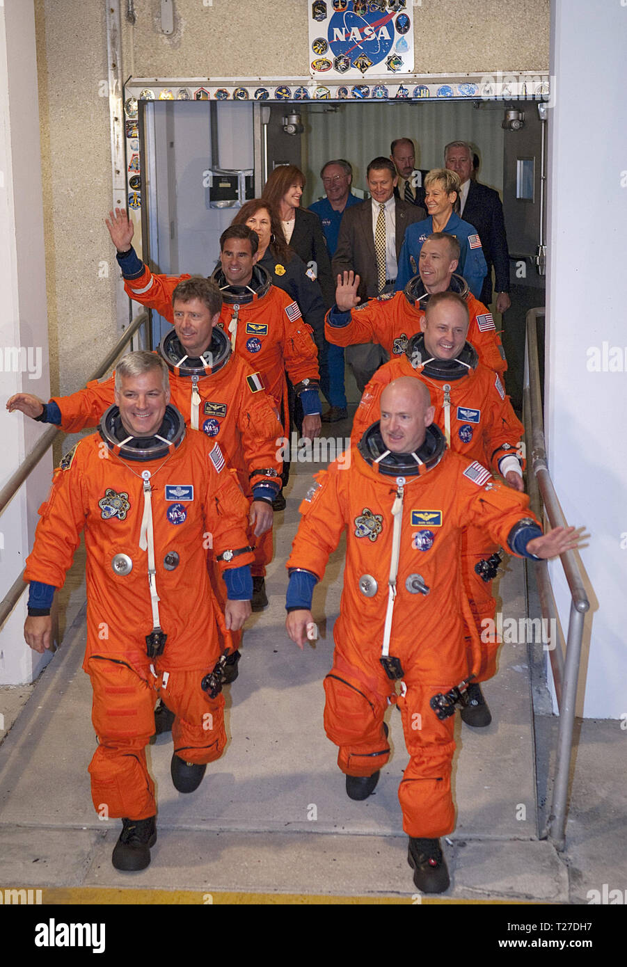 CAPE CANAVERAL, Fla. -- Space shuttle Endeavour's six STS-134 ...