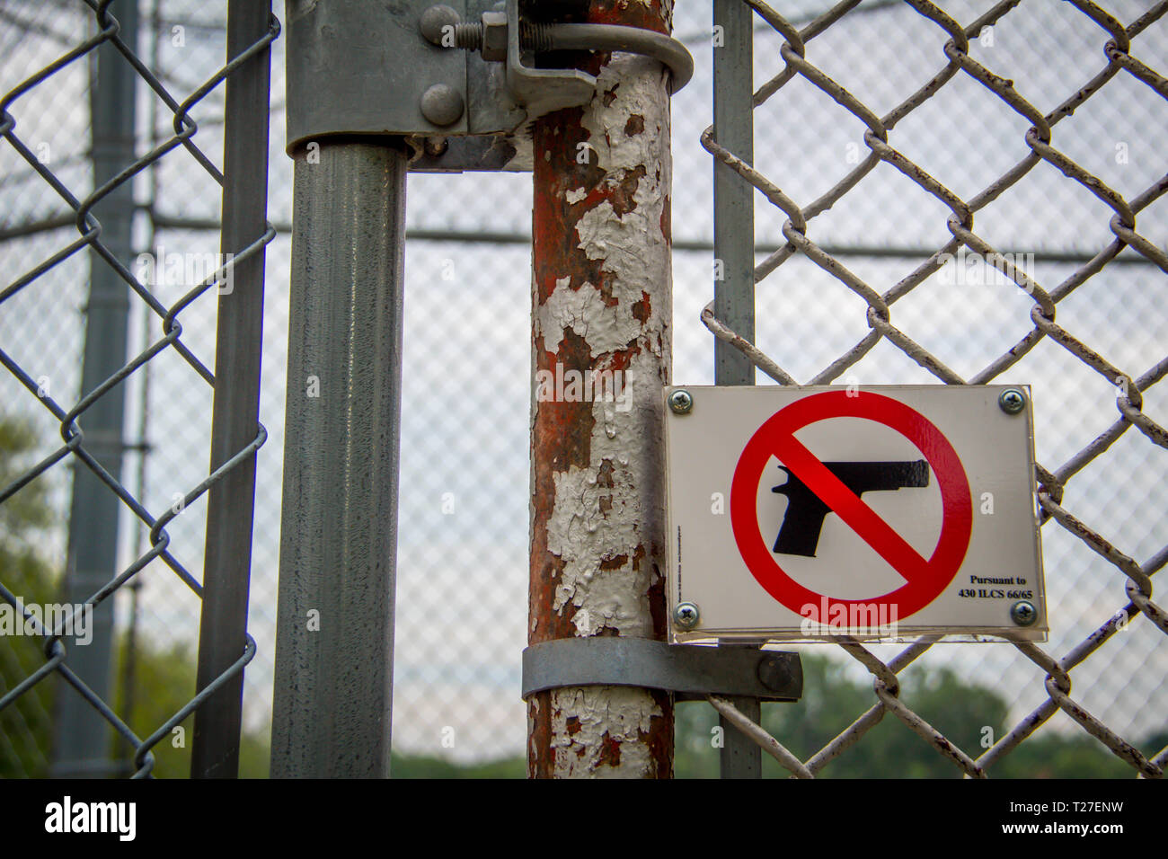 Fences - Depth of Field views with no gun sing Stock Photo - Alamy
