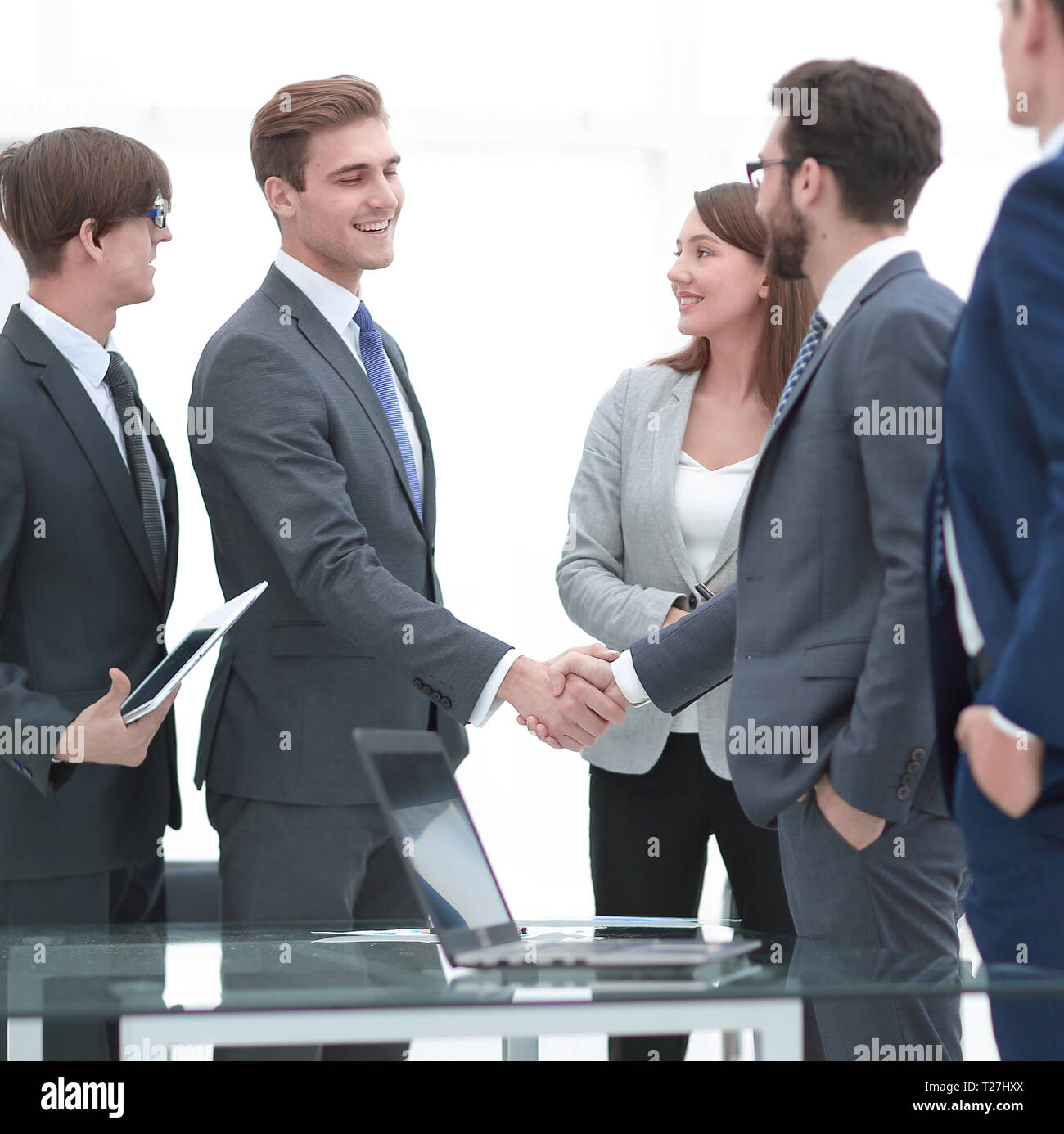 Reliable team hi-res stock photography and images - Alamy