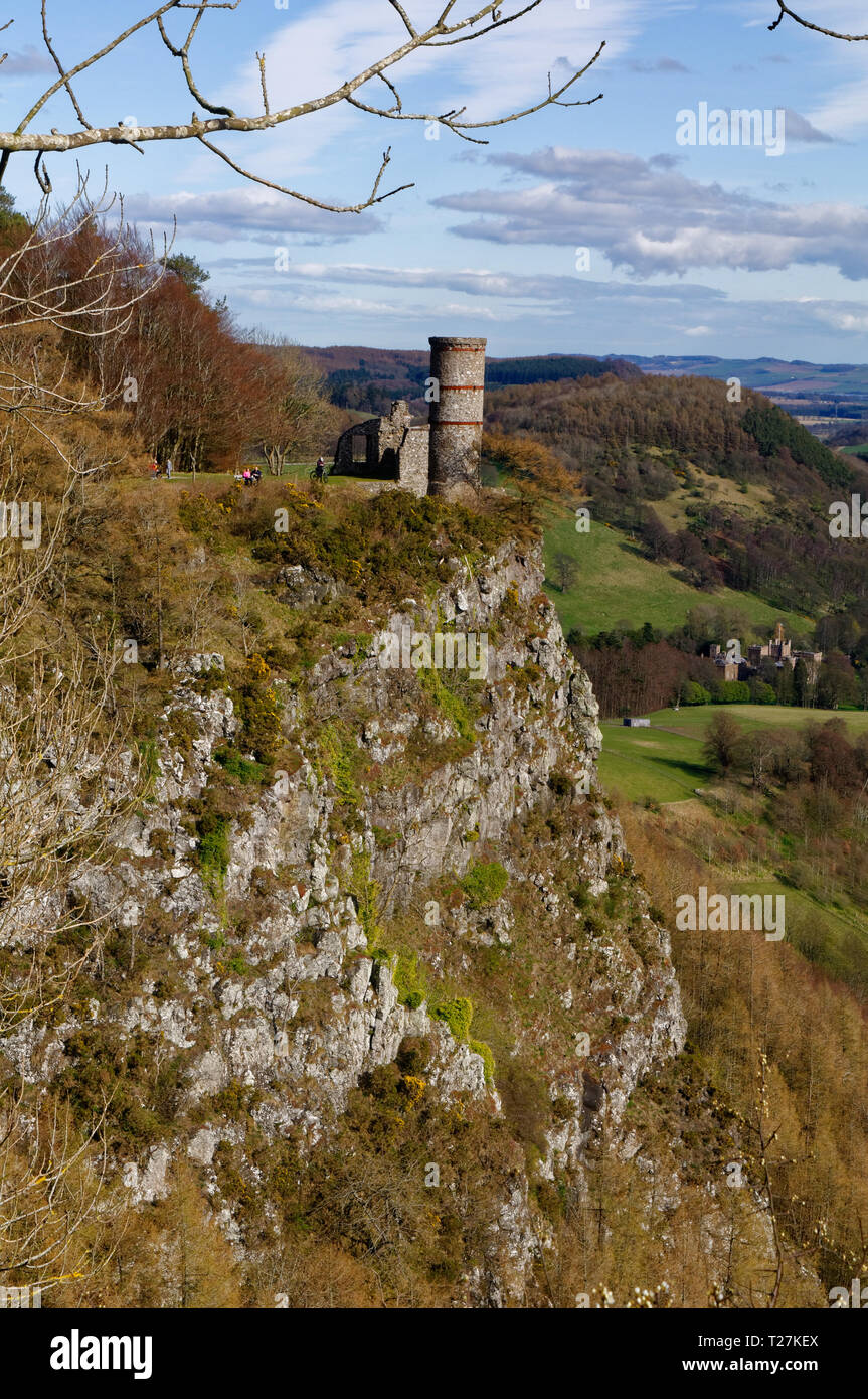 Kinnoull tower hill hi-res stock photography and images - Alamy