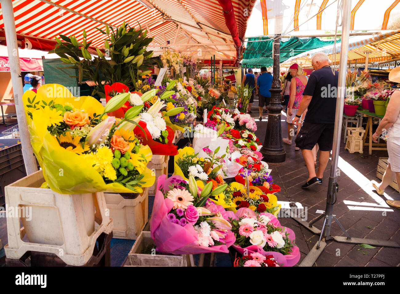 Nice, France. A colourful flower stall in a market Stock Photo - Alamy