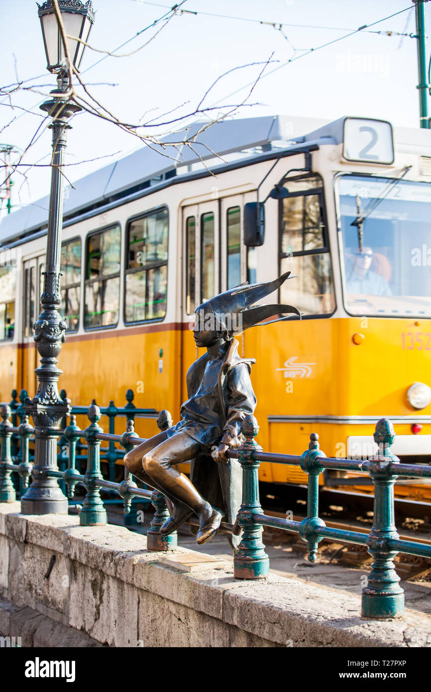 BUDAPEST, HUNGARY - APRIL, 2018: The famous Little Princess statue ...