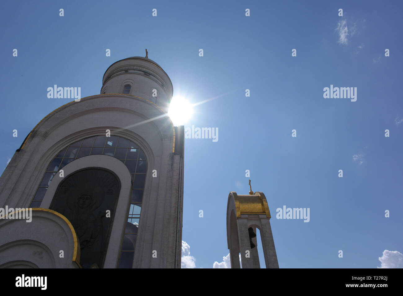 church in the daytime Stock Photo - Alamy
