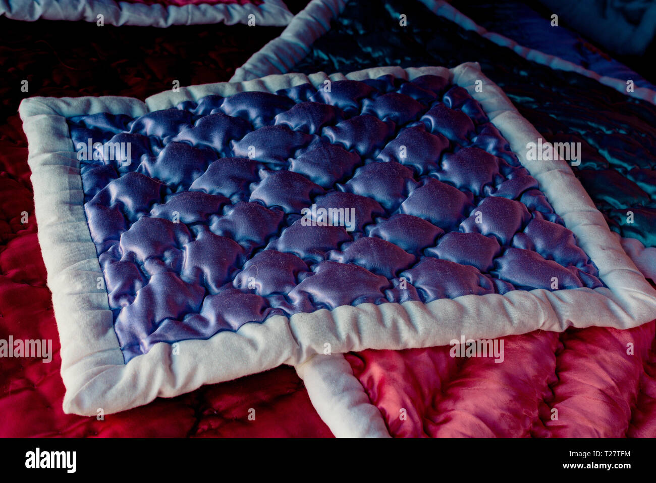 Hand made quilts hi-res stock photography and images - Alamy