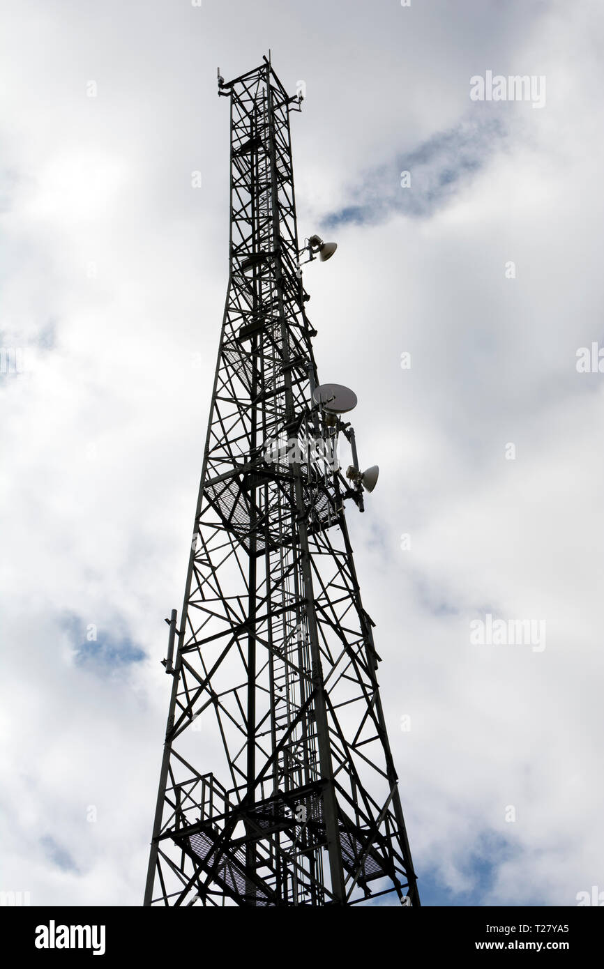 Transmission mast hi-res stock photography and images - Alamy