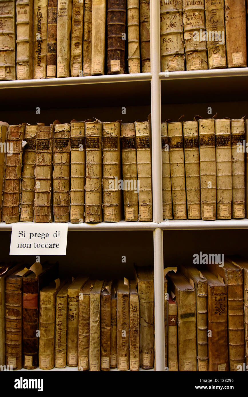 Ancient library books Stock Photo - Alamy