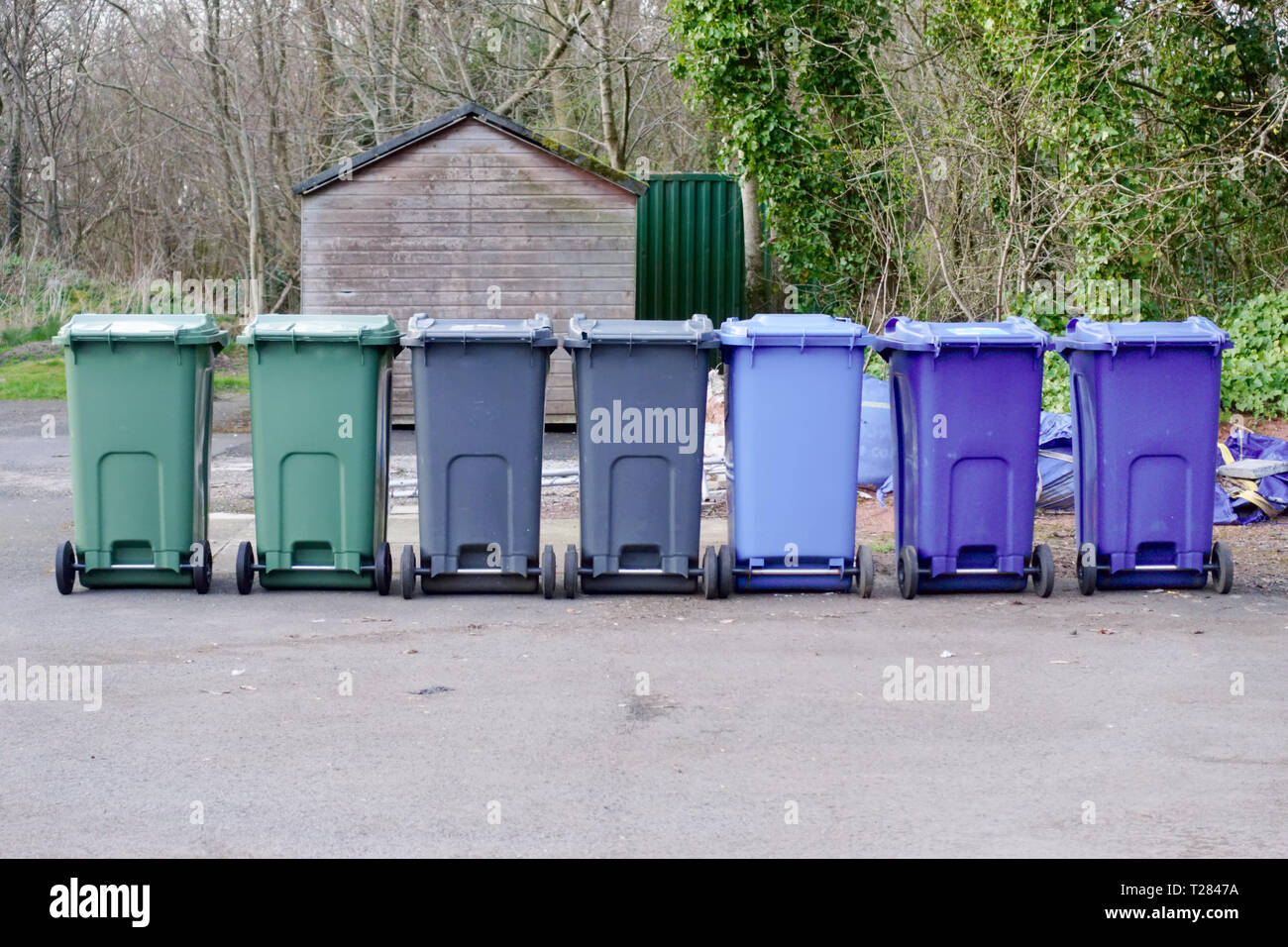 Rubbish bins with house numbers hi-res stock photography and images - Alamy
