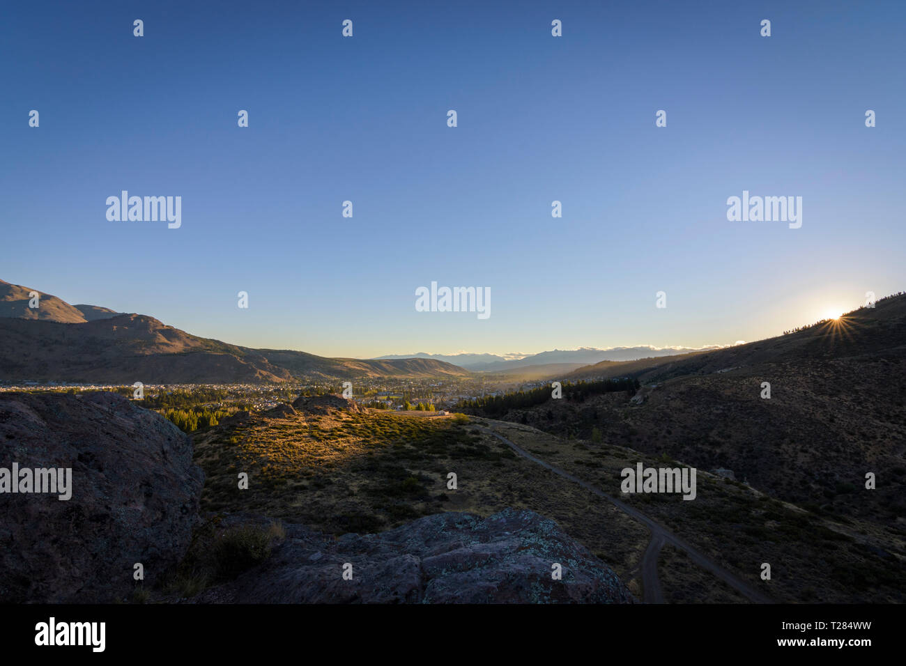 Scene view of alpenglow over the valley Stock Photo - Alamy
