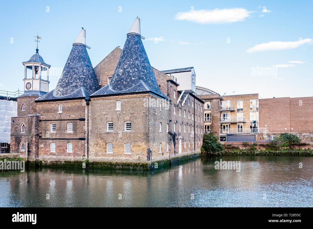 Three part building complex hi-res stock photography and images - Alamy