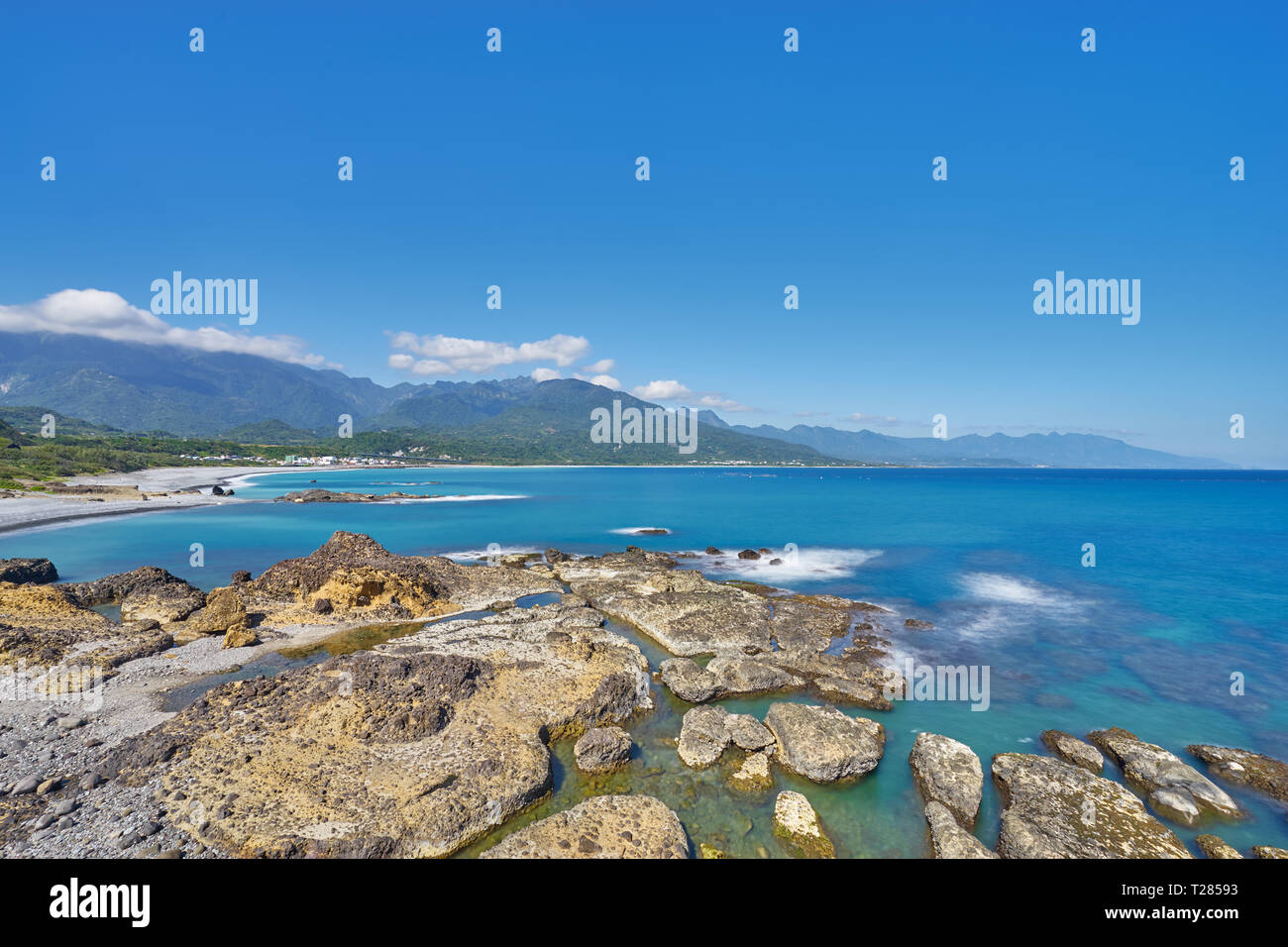Sanxiantai hi-res stock photography and images - Alamy