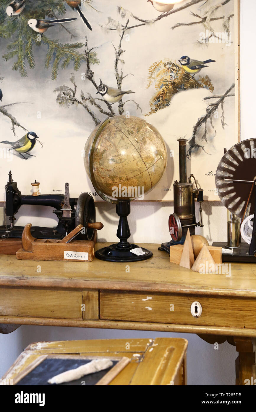 1920s school classroom hi-res stock photography and images - Alamy