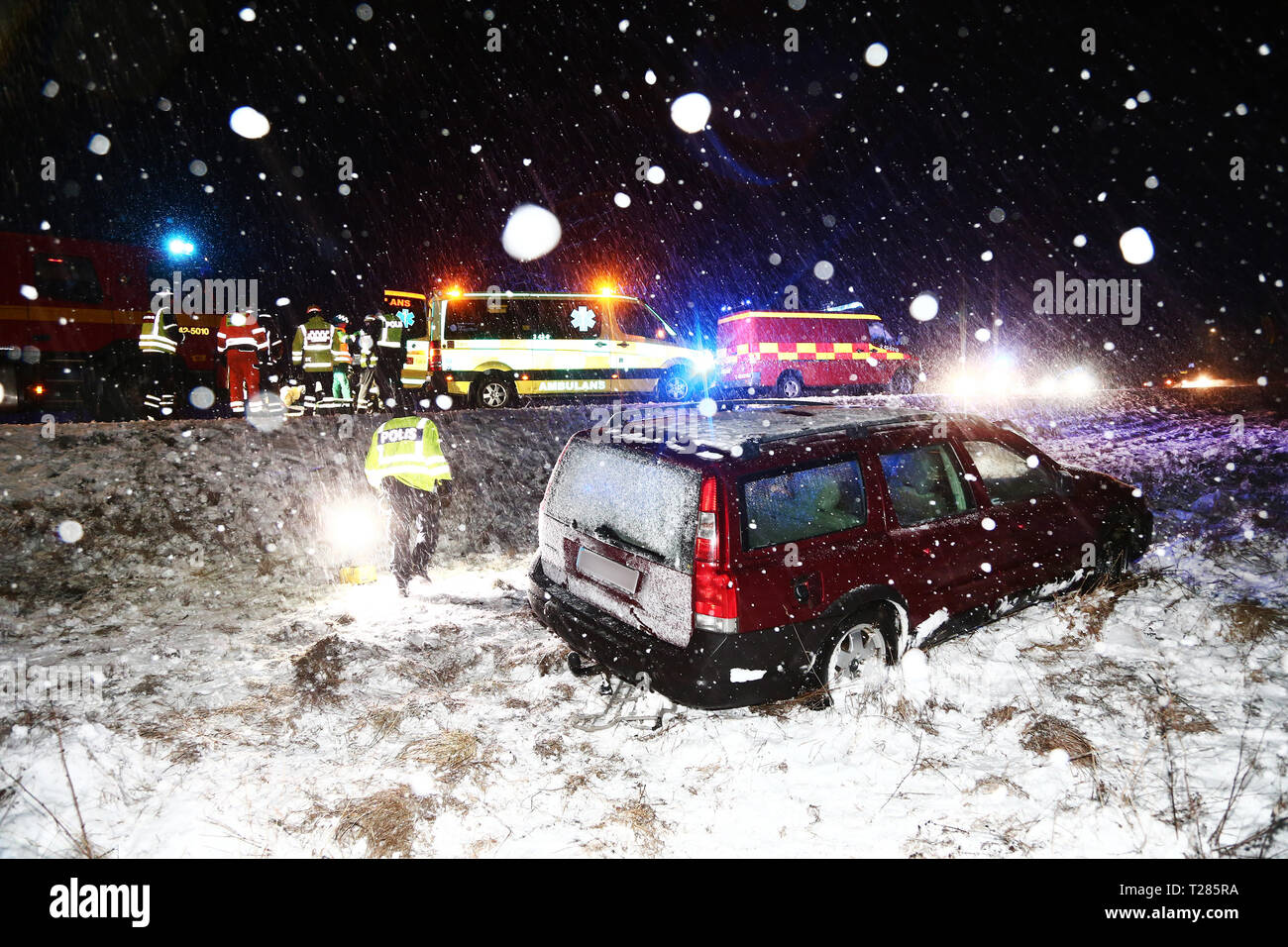 Weather police ambulance hi-res stock photography and images - Alamy