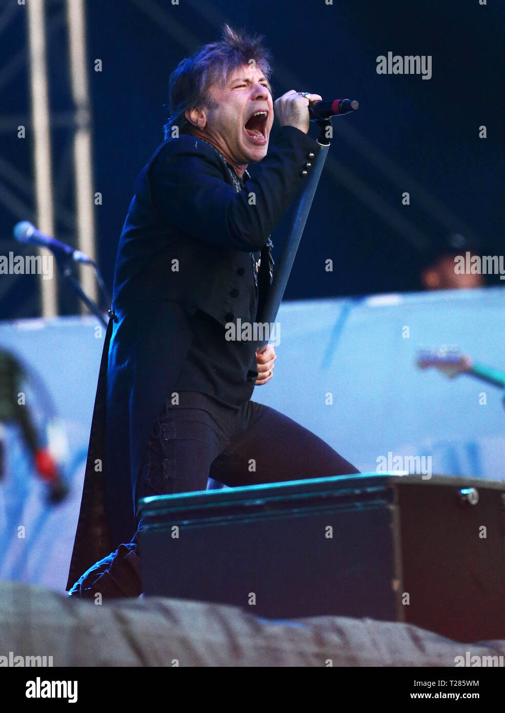 Iron maiden singer bruce dickinson hi-res stock photography and images ...