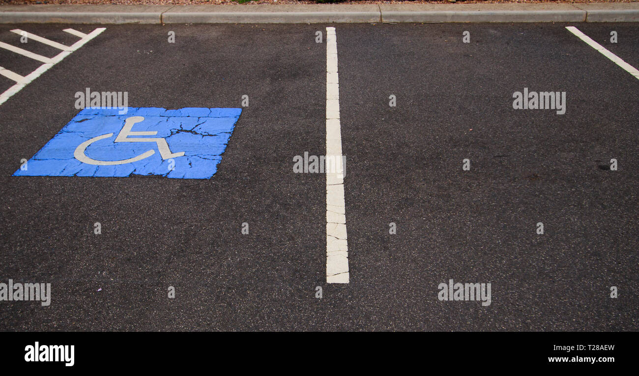 Disabled parking bay hi-res stock photography and images - Alamy
