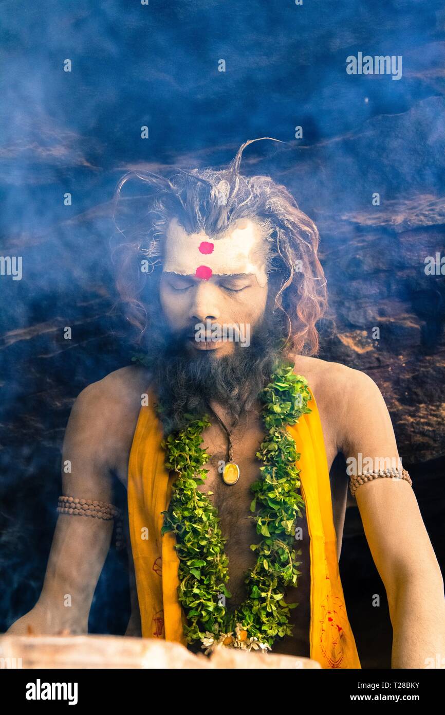 Himalayan culture hi-res stock photography and images - Alamy