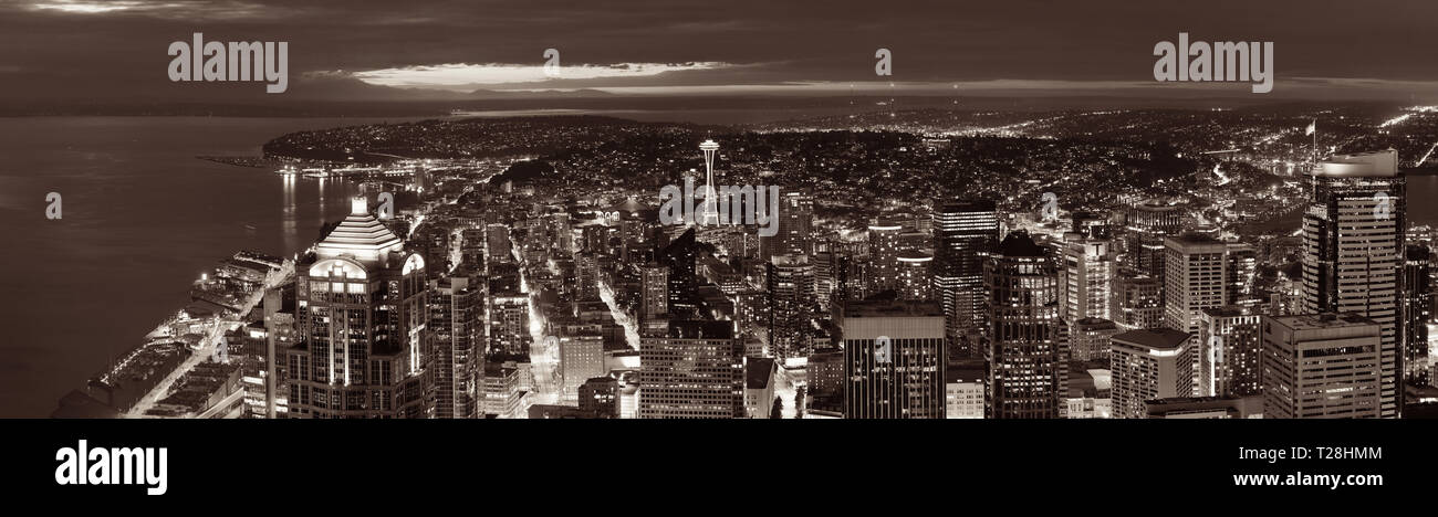 Seattle rooftop panorama view with urban architecture at night Stock ...