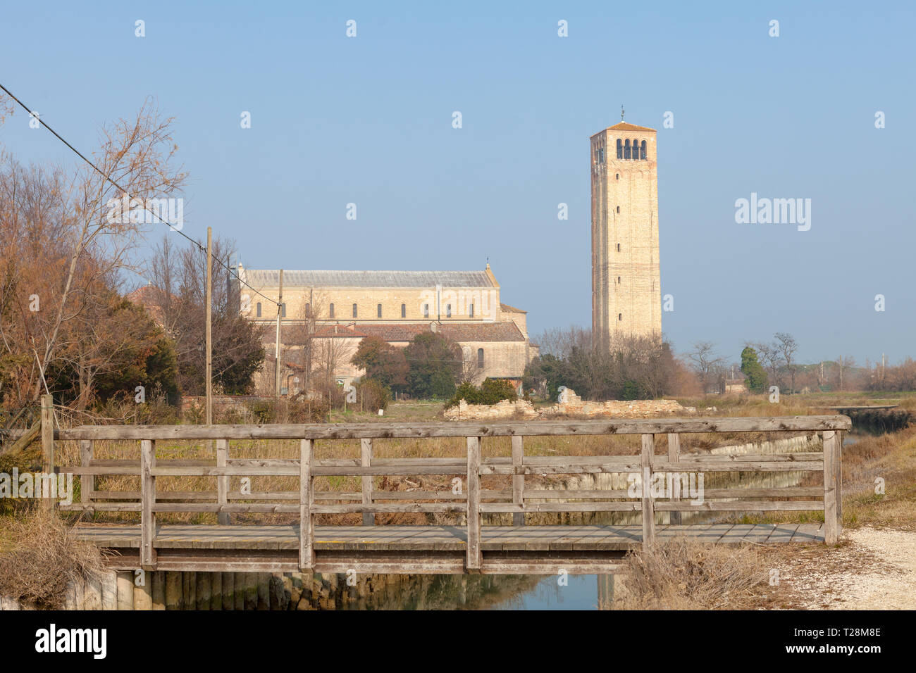 The Chiesa di Santa Maria Assunta (right), and the Chiesa di Santa ...