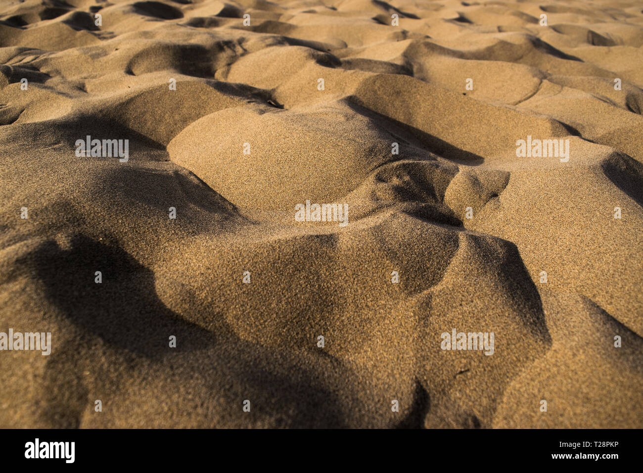 Desert sand sands hi-res stock photography and images - Alamy