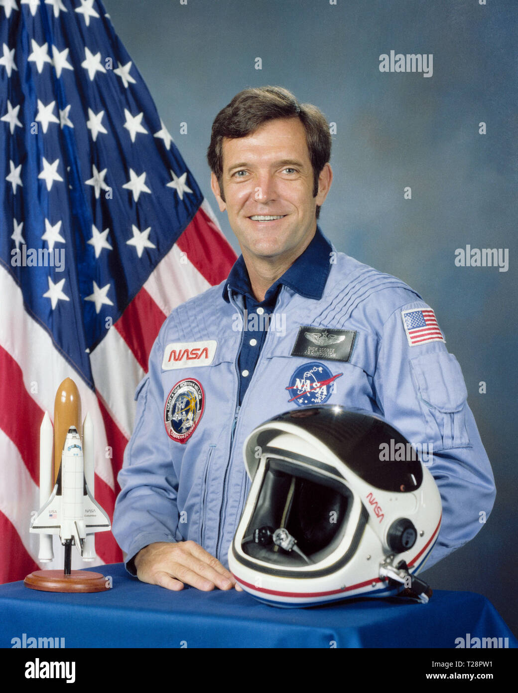 S84-39408 (6 Aug. 1984) --- Astronaut Francis R. Scobee, commander ...