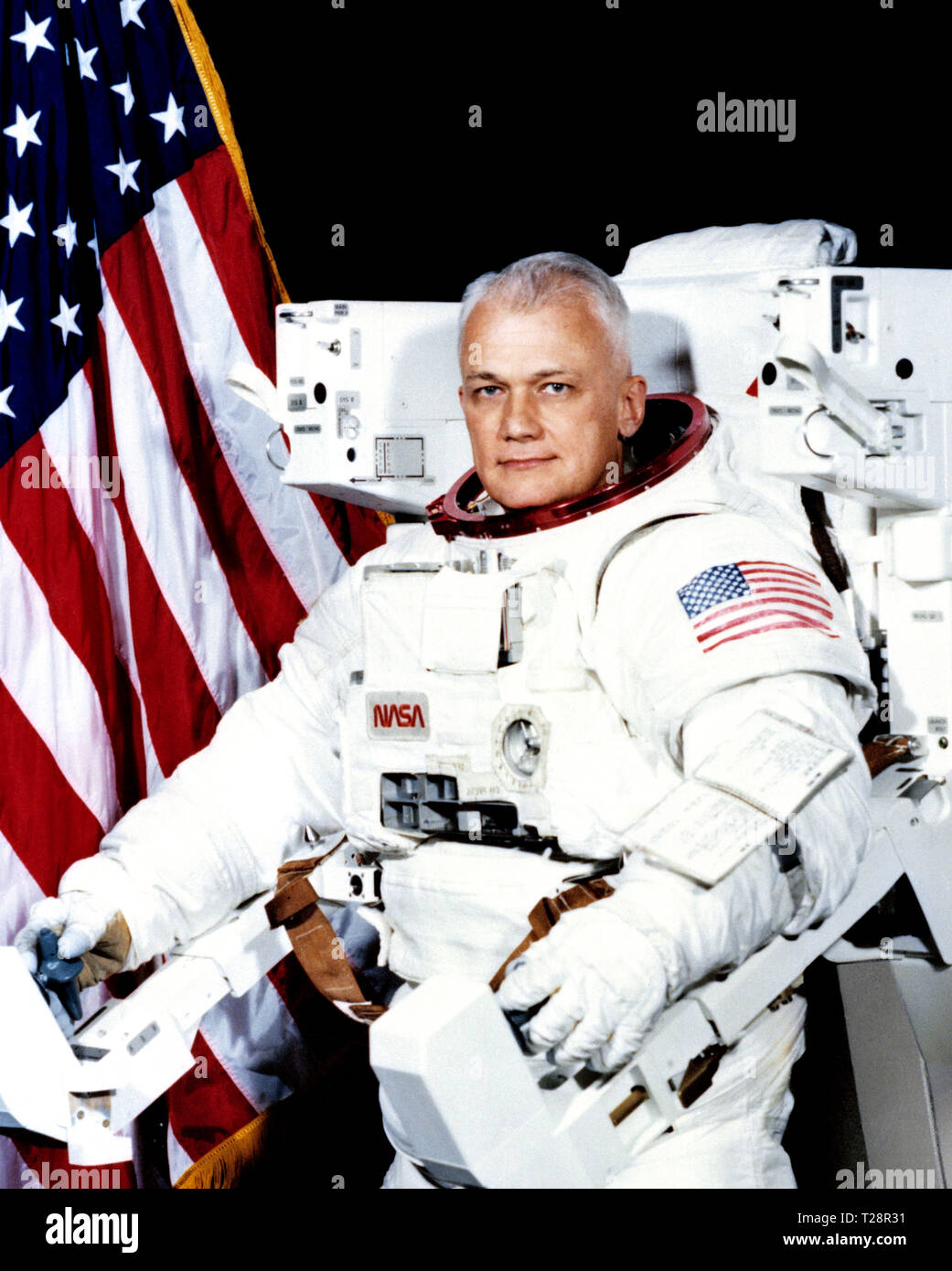 (October 1982) --- Astronaut Bruce McCandless II Stock Photo - Alamy (October 1982) --- Astronaut Bruce McCandless II Stock Photo - Alamy