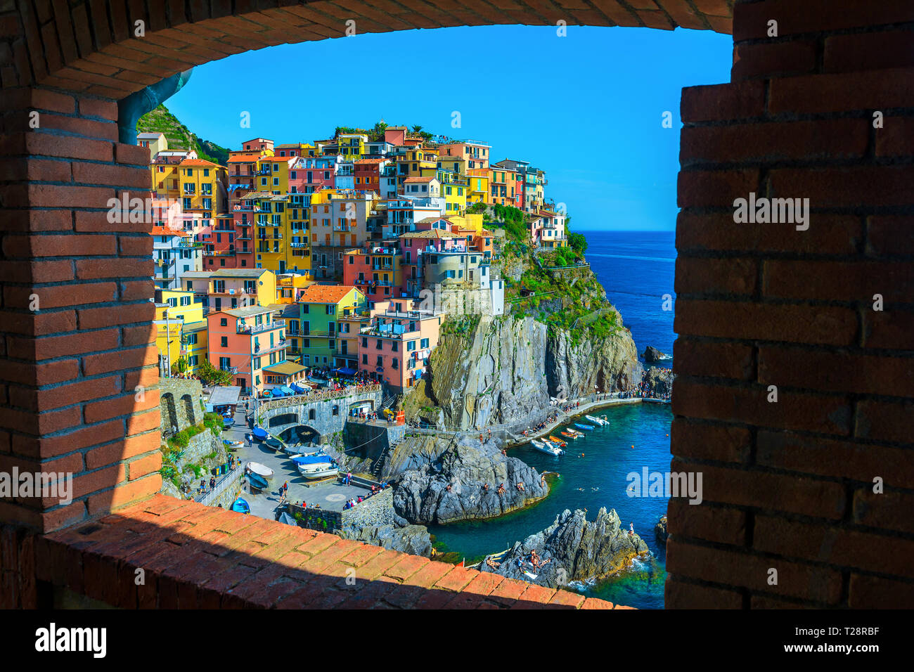 Manarola view ocean hi-res stock photography and images - Alamy