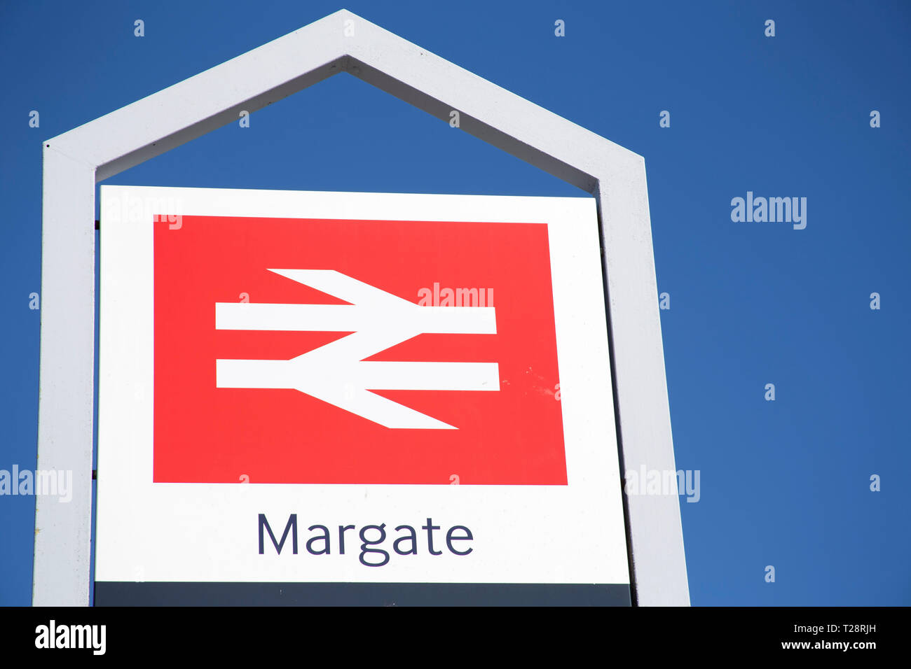 Margate train station hi-res stock photography and images - Alamy