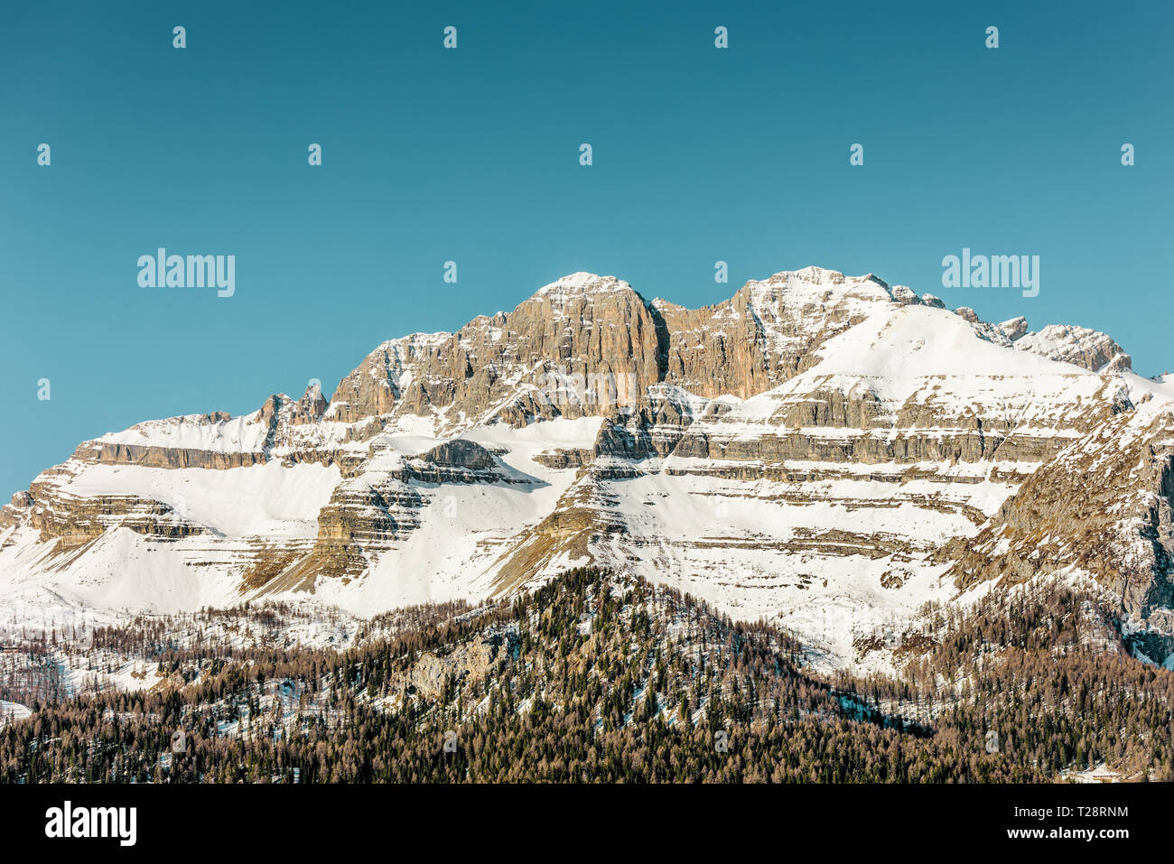 Outer slopes hi-res stock photography and images - Alamy