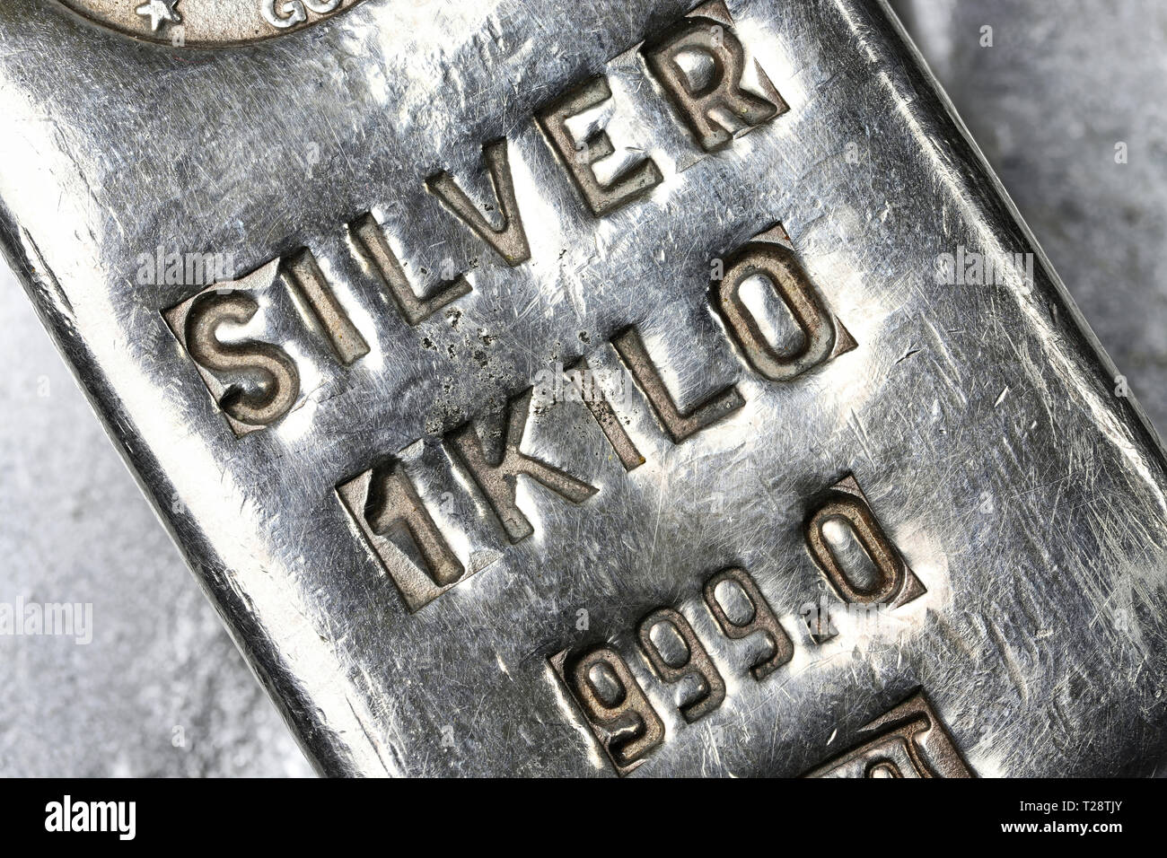 Silver bar hi-res stock photography and images - Alamy