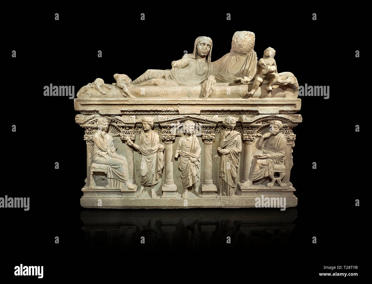 Asiatic Sarcophagus With Kline Portrait Of A Woman