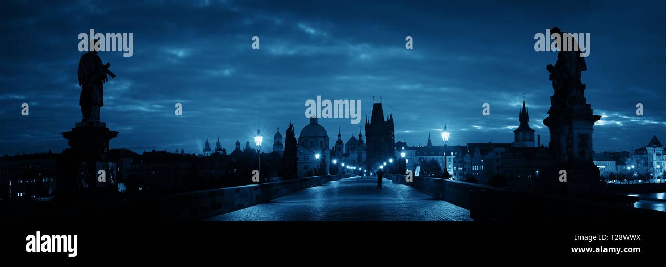 Charles Bridge in Prague Czech Republic at night Stock Photo - Alamy